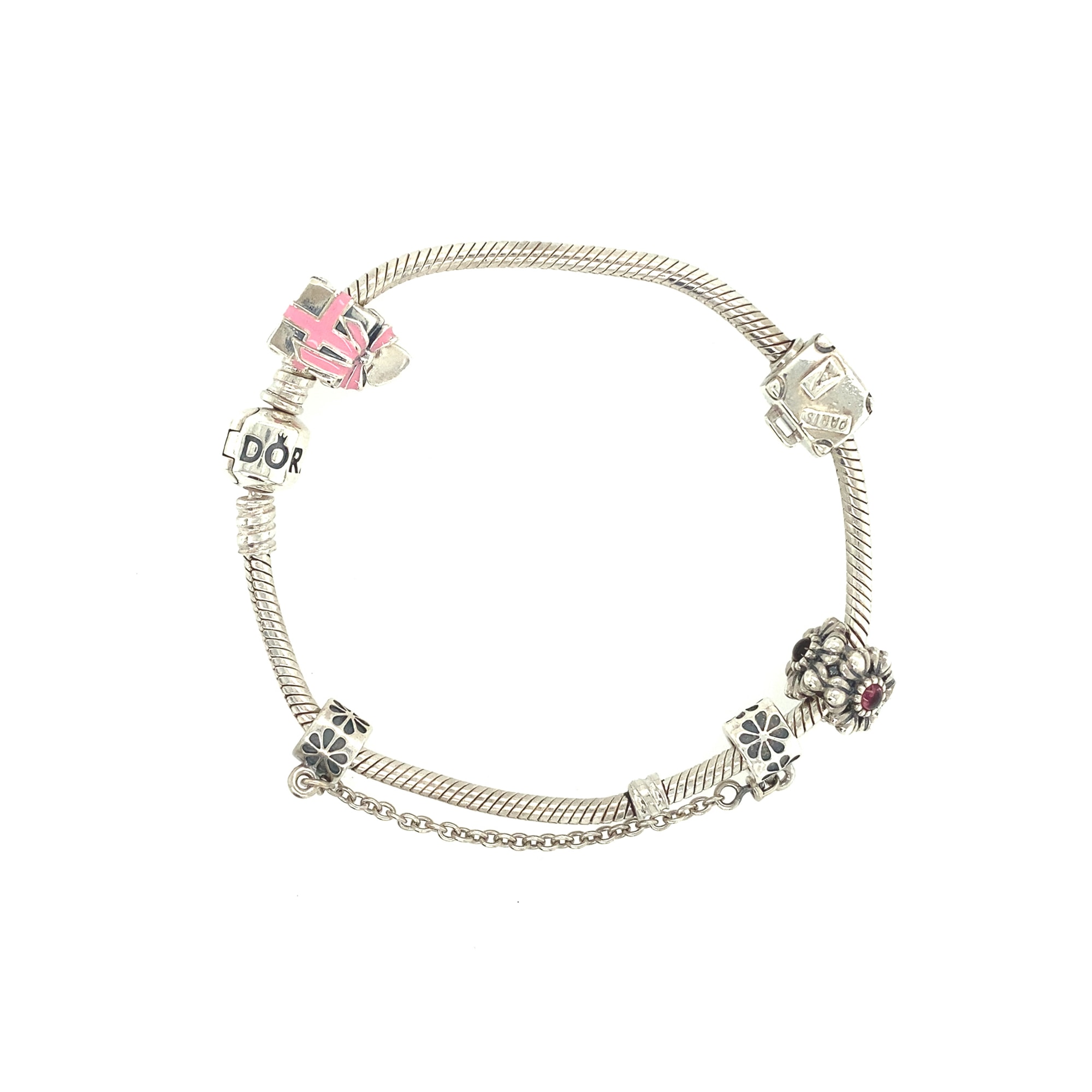 Pulseira Pandora com 3 pingentes em prata
